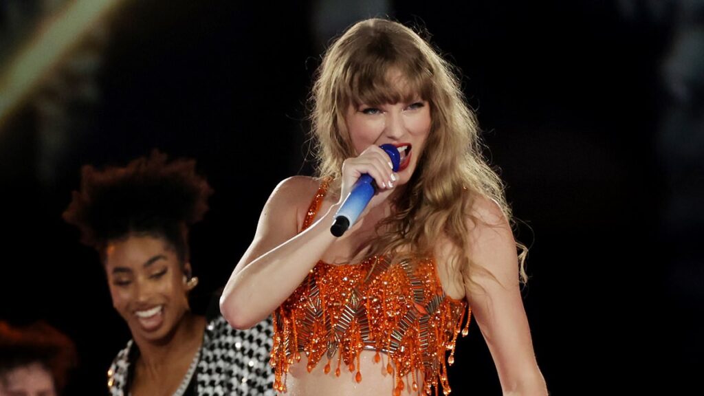 Taylor Alert - Taylor Swift's Disney+ production at the Hollywood sign ...